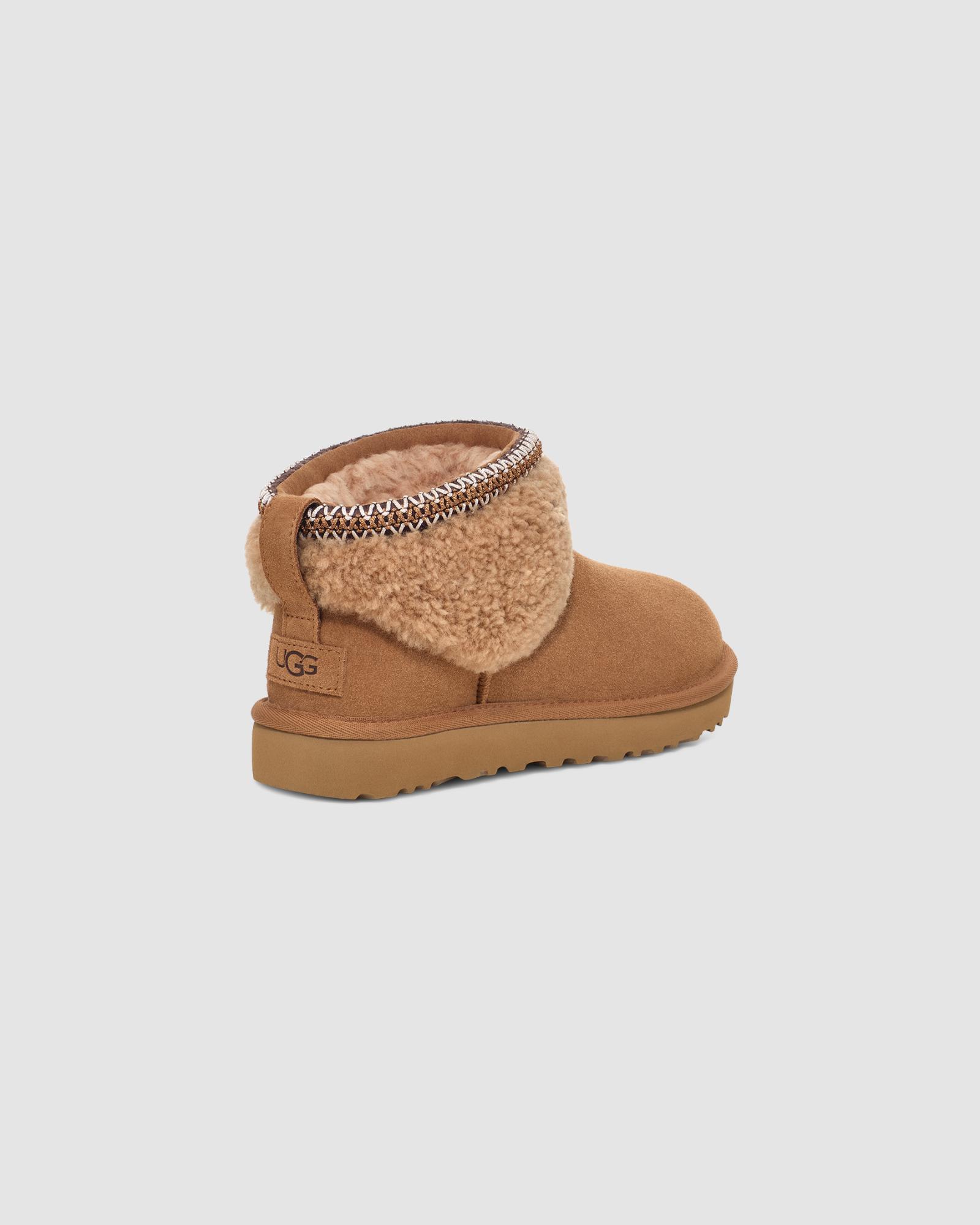 Women's Classic Ultra Mini Maxi Curly Boot in Chestnut | UGG